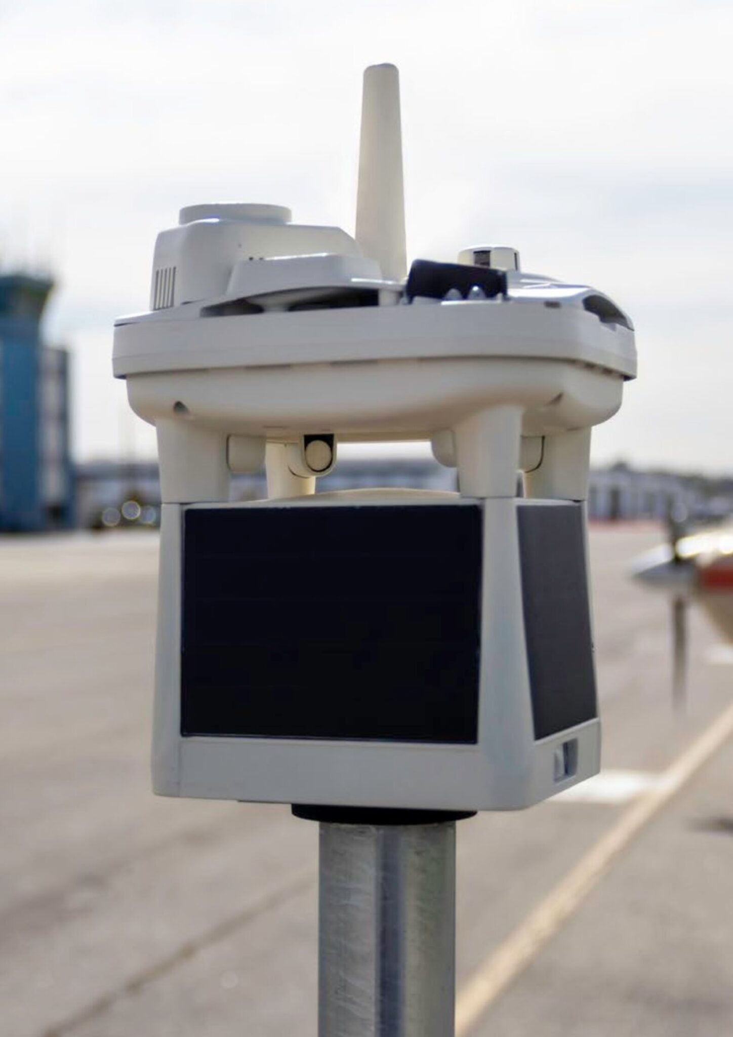 Aware Automatic Weather Station