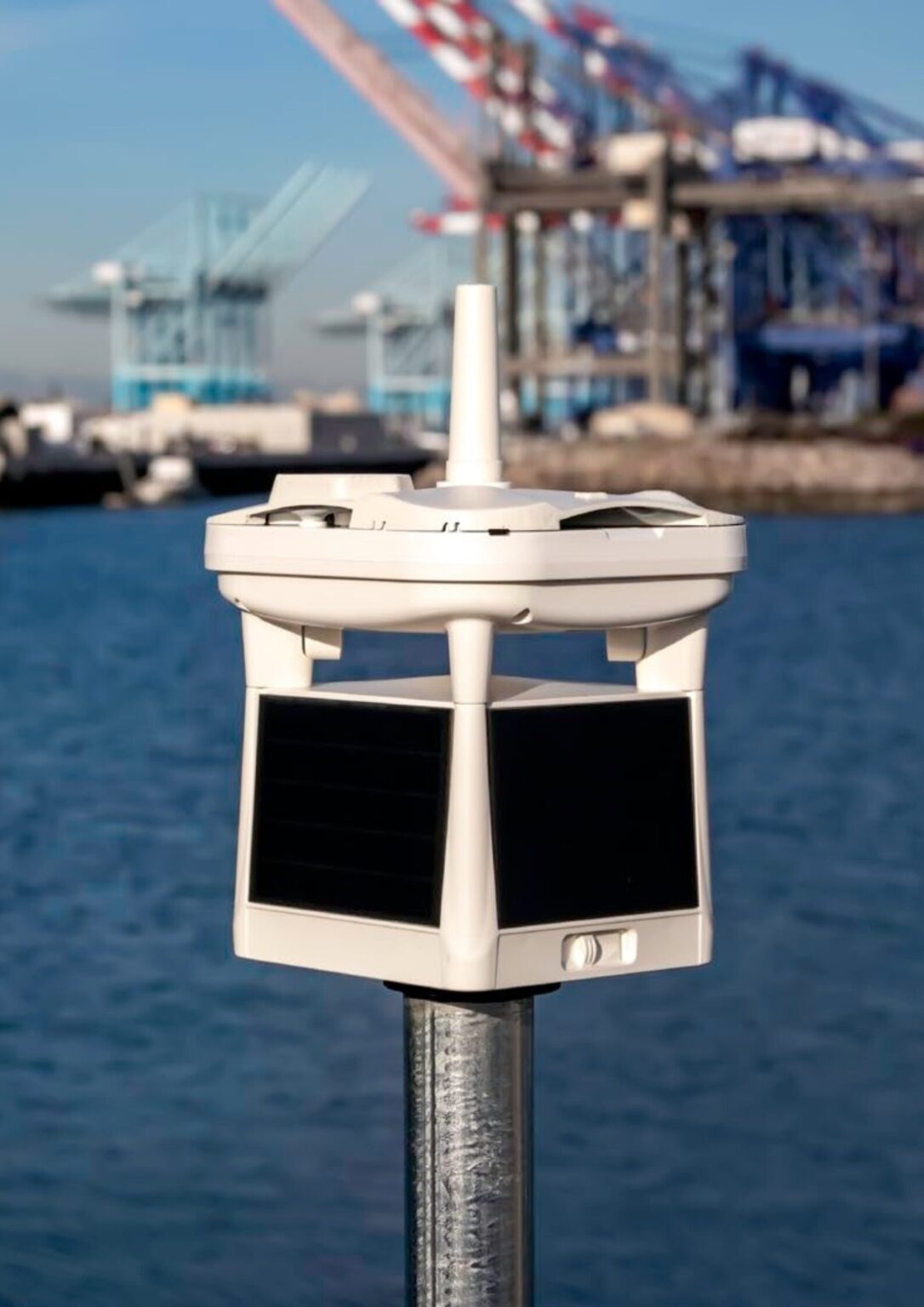 Aware Automatic Weather Station